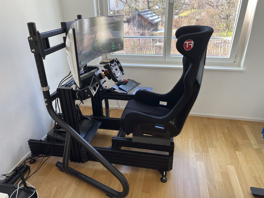 Sim Racing Rig Fanatec DD2 - Samsung G9 (Gebraucht) in Uerikon für CHF ...