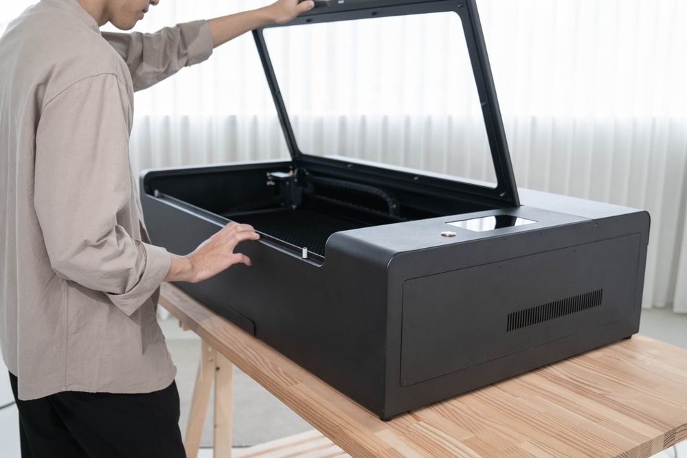 FLUX HEXA Lasercutter + FLUX Beamair Filter 2.0 (Gebraucht) in für CHF ...