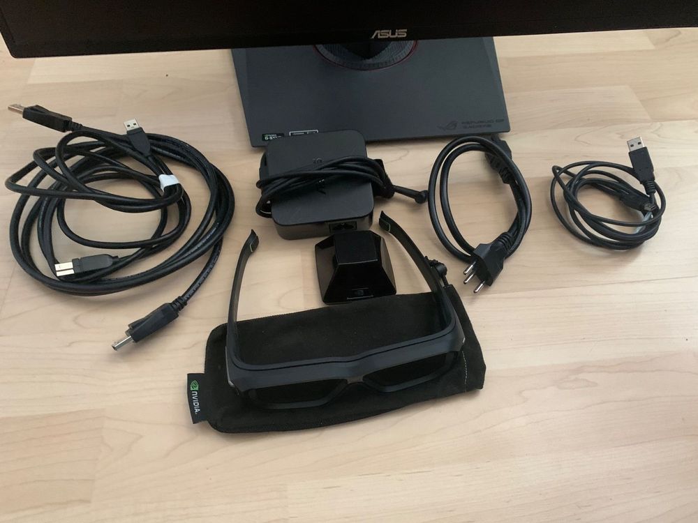 Asus Gaming Monitor 120 Hz mit 3D Brille Vision 2 (Gebraucht) in ...