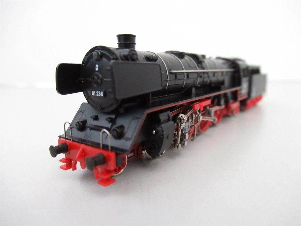 Minitrix 51 2076 00 DB BR 01 DC Analog N (Gebraucht) in Basel für CHF ...