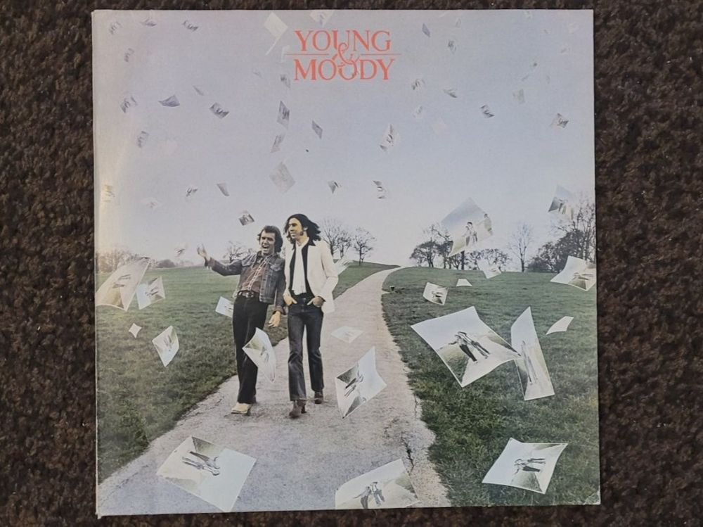 LP Young & Moody (Gebraucht) in Martigny für CHF 5 – mit Lieferung auf ...