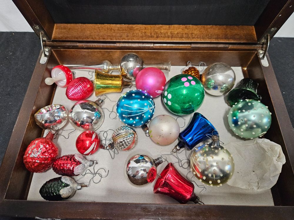 Antiker Weihnachtsschmuck (Gebraucht) in Wolfertswil für CHF 25 – mit Lieferung auf Ricardo kaufen