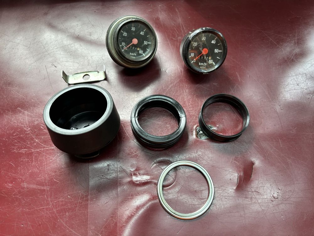 Mofa Puch X30 Tacho Tachohalterung Teile | Kaufen auf Ricardo