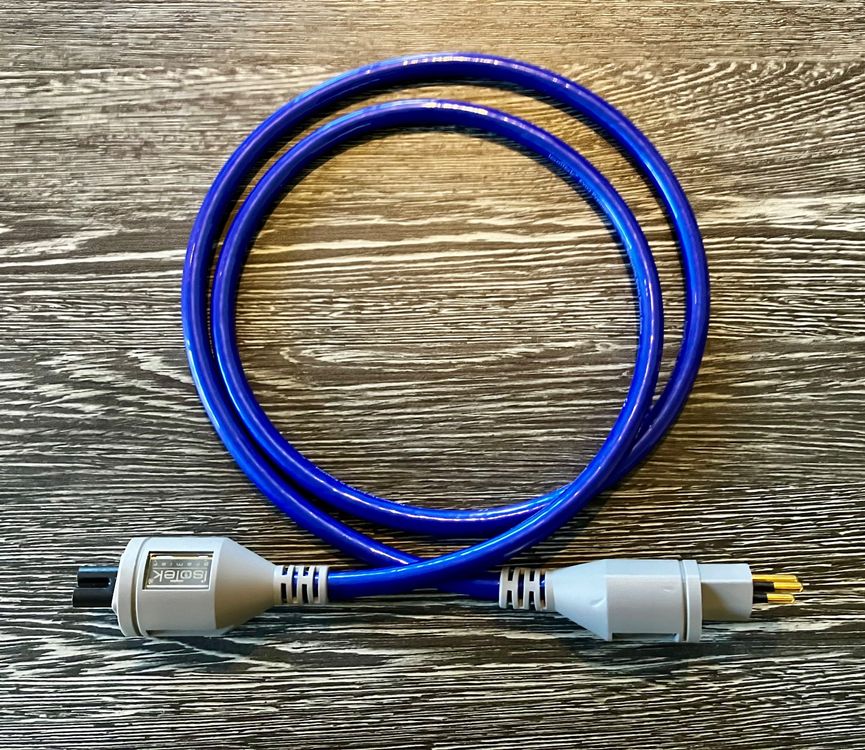 High-End C7-Stromkabel mit CH-Anschluss von Isotek (Gebraucht) in ...