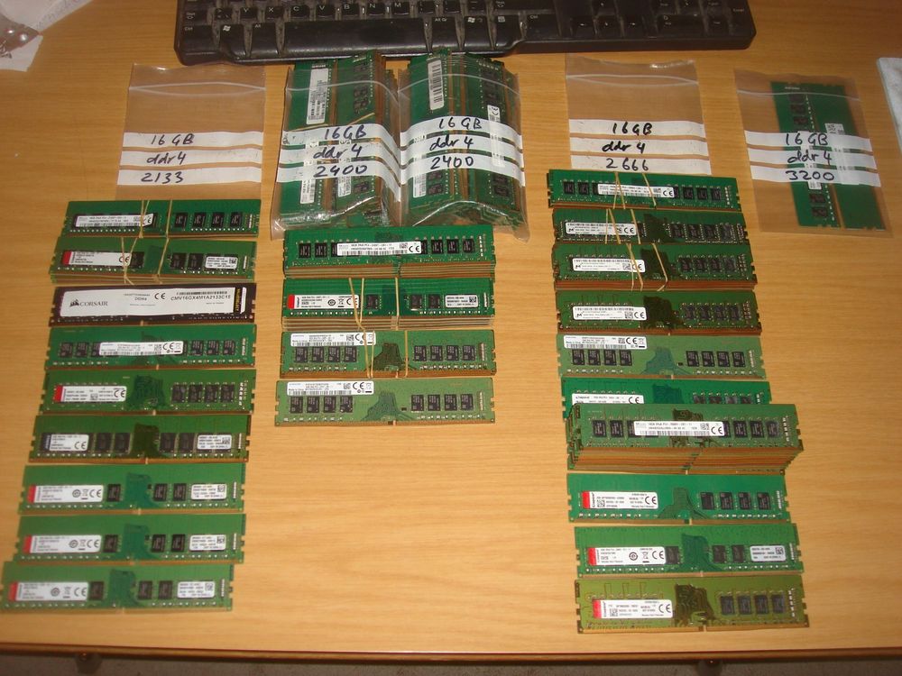 4 stück 16gb ddr4 2666 RAM für Computer. skhynix (Gebraucht) in St ...