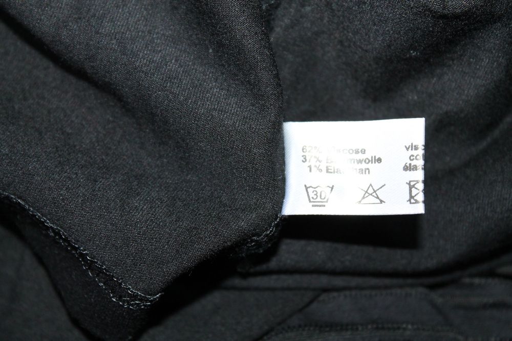 LETZTE CHANCE The Swiss Label Kleid Plissee schwarz Gr. 36/S (Gebraucht ...