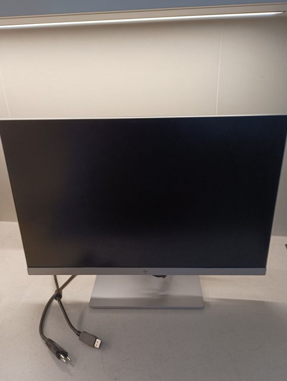 HP EliteDisplay E243i, 24" IPS Monitor mit Speaker | Kaufen auf Ricardo