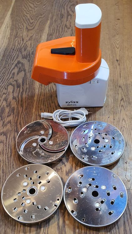 elektrische Zyliss Raffel mit 4 Scheiben knallorange (Gebraucht) in ...