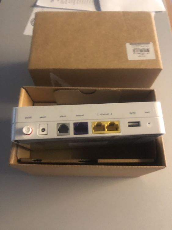 Swisscom router light (Neu und originalverpackt) in Naters für CHF 10 ...