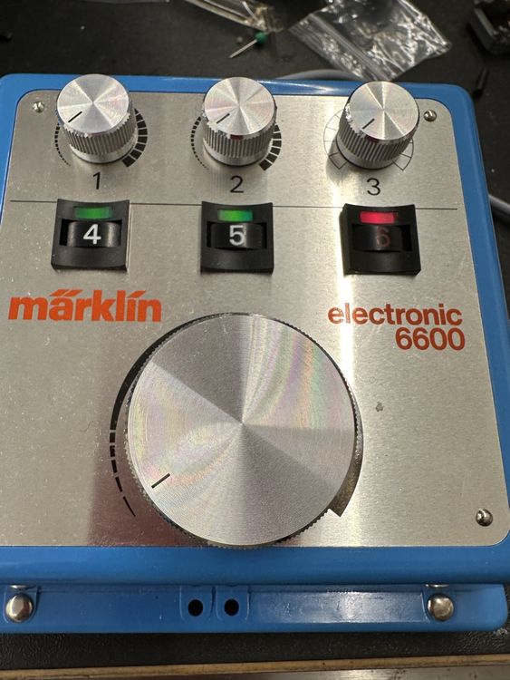 Märklin 6600 elektronisches Fahrgerät (Gebraucht) in Lupsingen für CHF ...