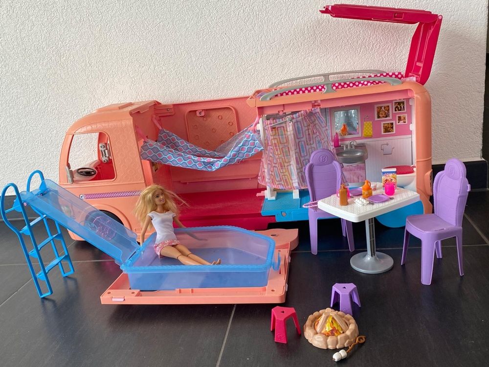 Camping-Car Rose Barbie (Gebraucht) in Geneveys-Coffrane für CHF 22 ...