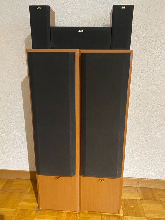 JVC 5.0 (Gebraucht) in Saubraz für CHF 40 – nur Abholung auf Ricardo kaufen