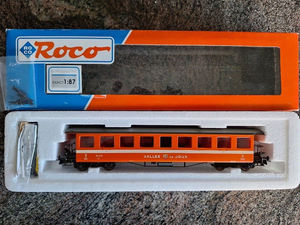 Roco HO. Voiture 2 ème classe " Vallée de Joux + accessoires (Neu und ...