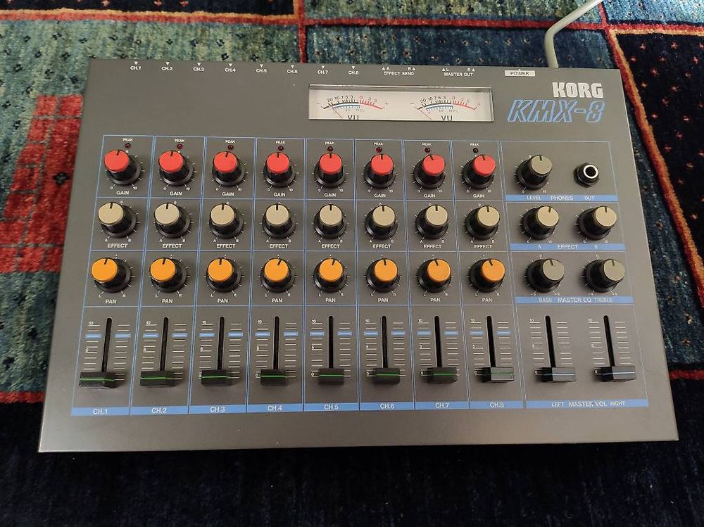 Korg KMX-8, Vintage 8-Channel-Mixer - Magic für Synth-Setups (Gebraucht ...