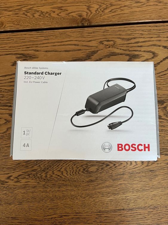 Ladegerät Flyer | Bosch Standard Charger 36V, 4A | Kaufen auf Ricardo
