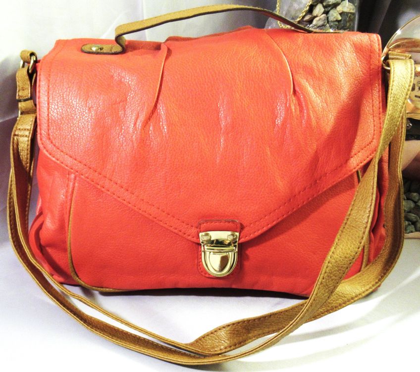 👜 Trendige rote Handtasche von H&M – Neu! 💖💫 (Neu (gemäss Beschreibung ...