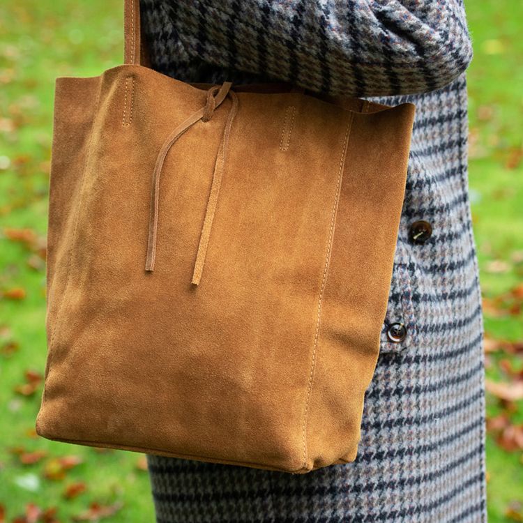 Marlon Firenze Suede Bag (Nuovo (secondo la descrizione)) a Egg b ...