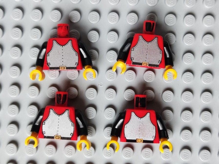 LEGO Castle - Torso Ritter rot / schwarz - 973p40c01 | Kaufen auf Ricardo