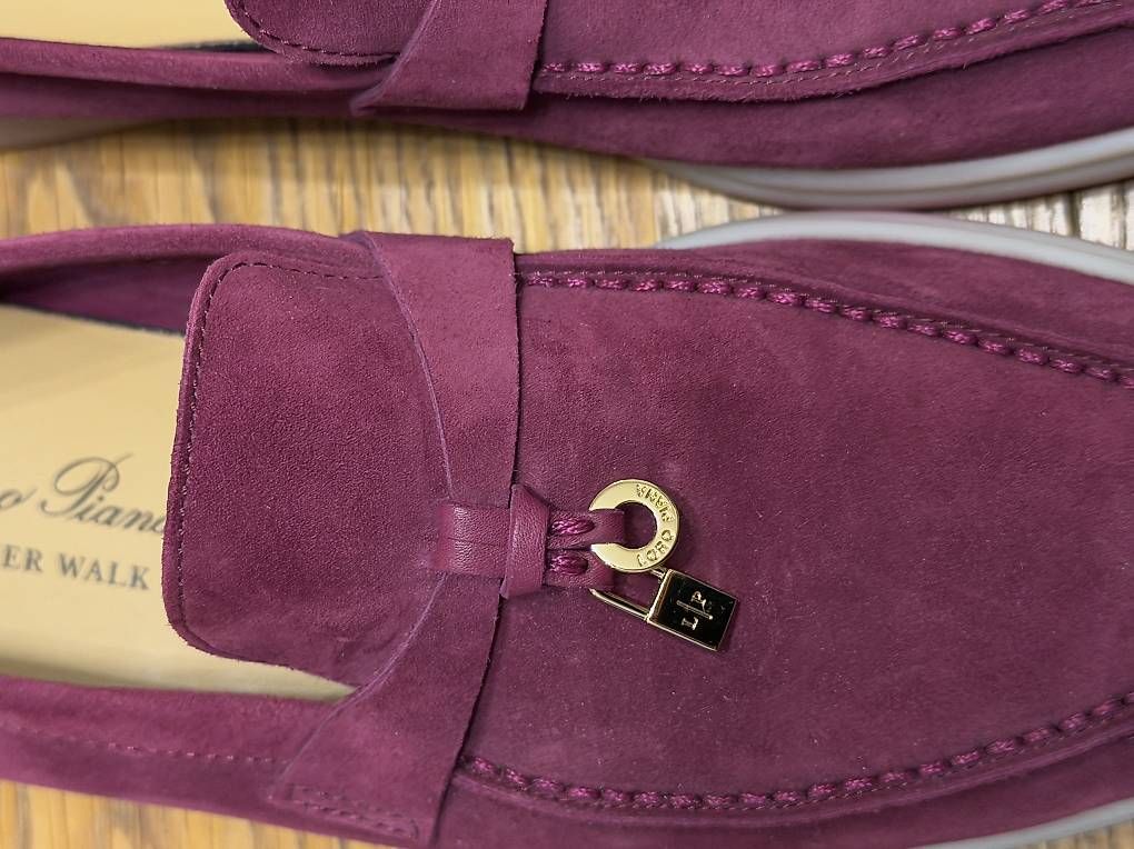 Loro Piana Summer Walk 38,5 (Usato) a lugano per CHF 1500 – con ...