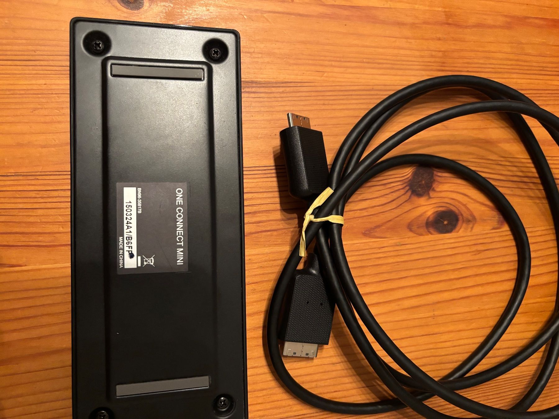 Samsung One Connect box (Gebraucht) in Arni AG für CHF 150 – nur ...