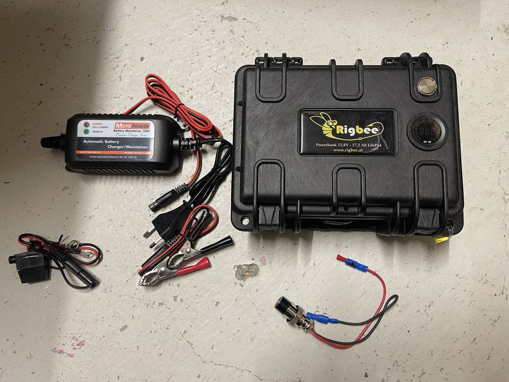 Rigbee (Powerbank) mit LiFePo4 Akku 12V 17.5Ah Belly Boot | Kaufen auf ...