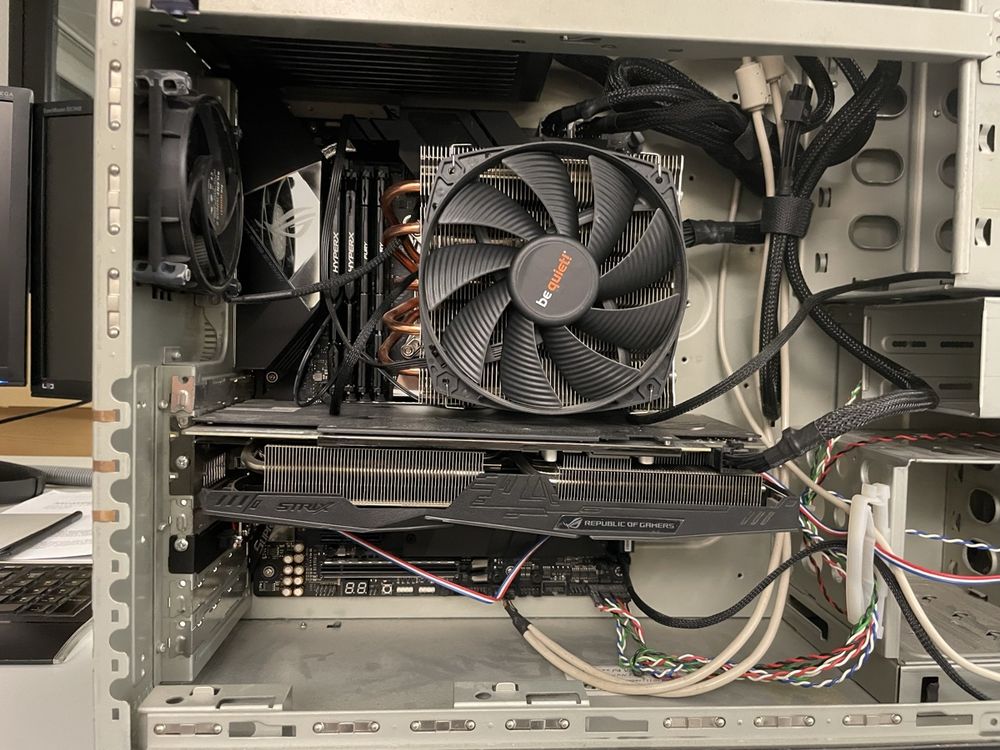 Gaming PC Intel i9-7900X, 128GB RAM, RX580 - Top Zustand! (Gebraucht ...