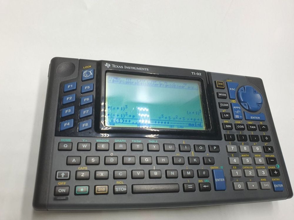 Texas Instruments TI 92 - der Rechner! (Gebraucht) in Baden für CHF 25 ...