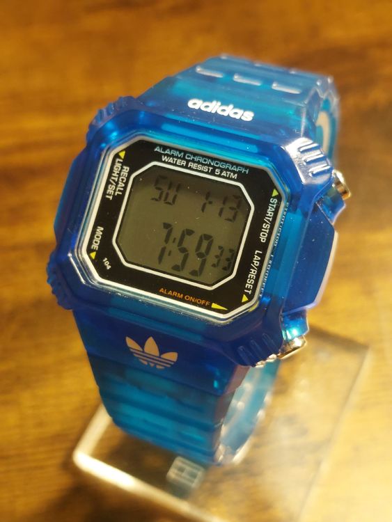 Adidas digital uhr Chronograph (Gebraucht) in Flamatt für CHF 1 – mit ...