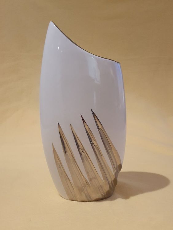 Schöne Moderne Vase (Neu (gemäss Beschreibung)) in Auw für CHF 12 – mit ...