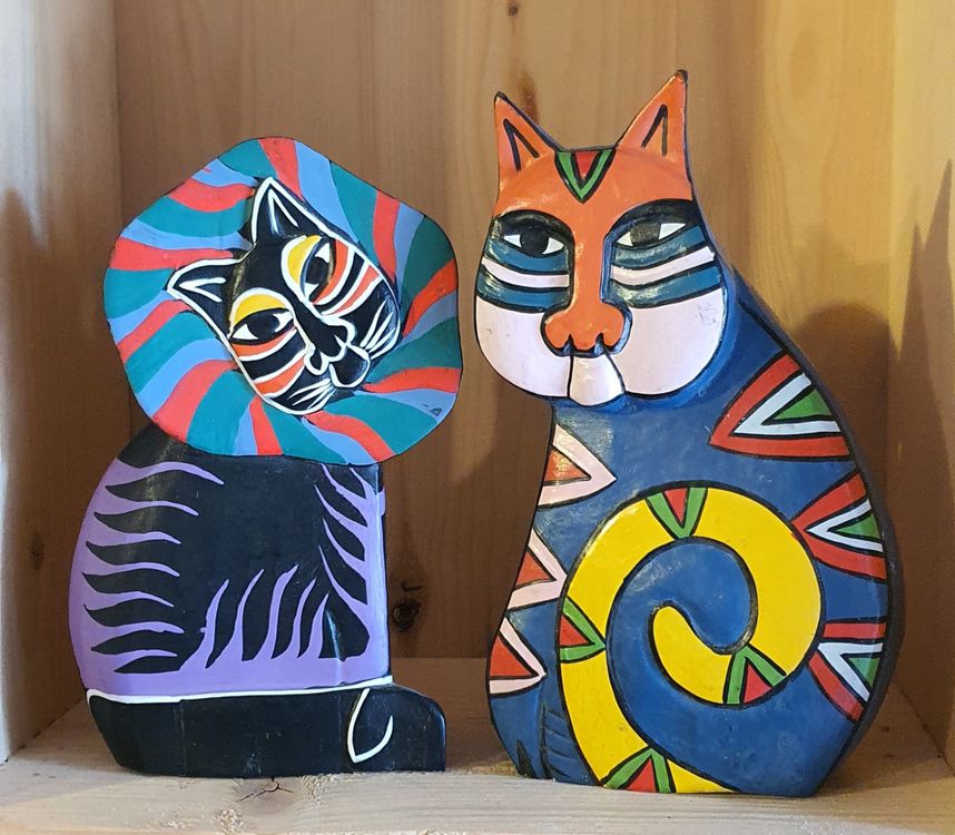 2 hübsche Laurel Burch Style Katzen aus Holz handbemalt (Gebraucht) in ...