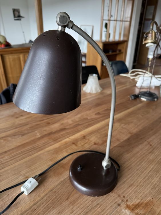 Schreibtisch-Lampe (Gebraucht) in Winterthur für CHF 30 – nur Abholung auf Ricardo kaufen