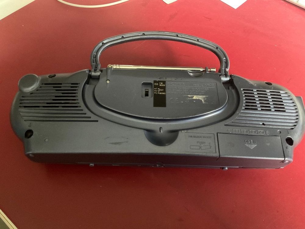 SONY Stereo Radio Cassette Recorder CFS-E2 | Kaufen auf Ricardo