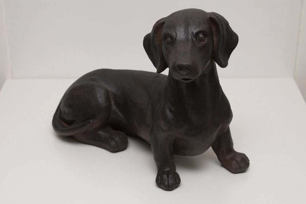 Figur Sitzender Dackel | Kaufen auf Ricardo