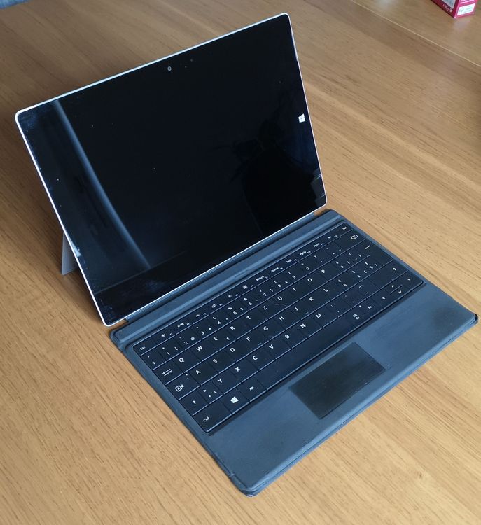 Microsoft Surface 3 Tablet mit Tastatur | Kaufen auf Ricardo