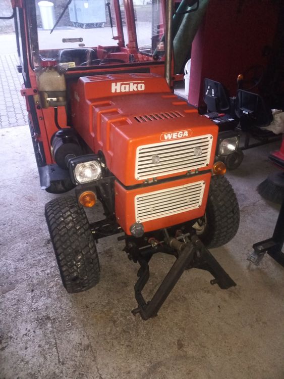 Traktor Hakotrac 3800 (Gebraucht) in Wallenwil für CHF 3009 – nur Abholung auf Ricardo kaufen