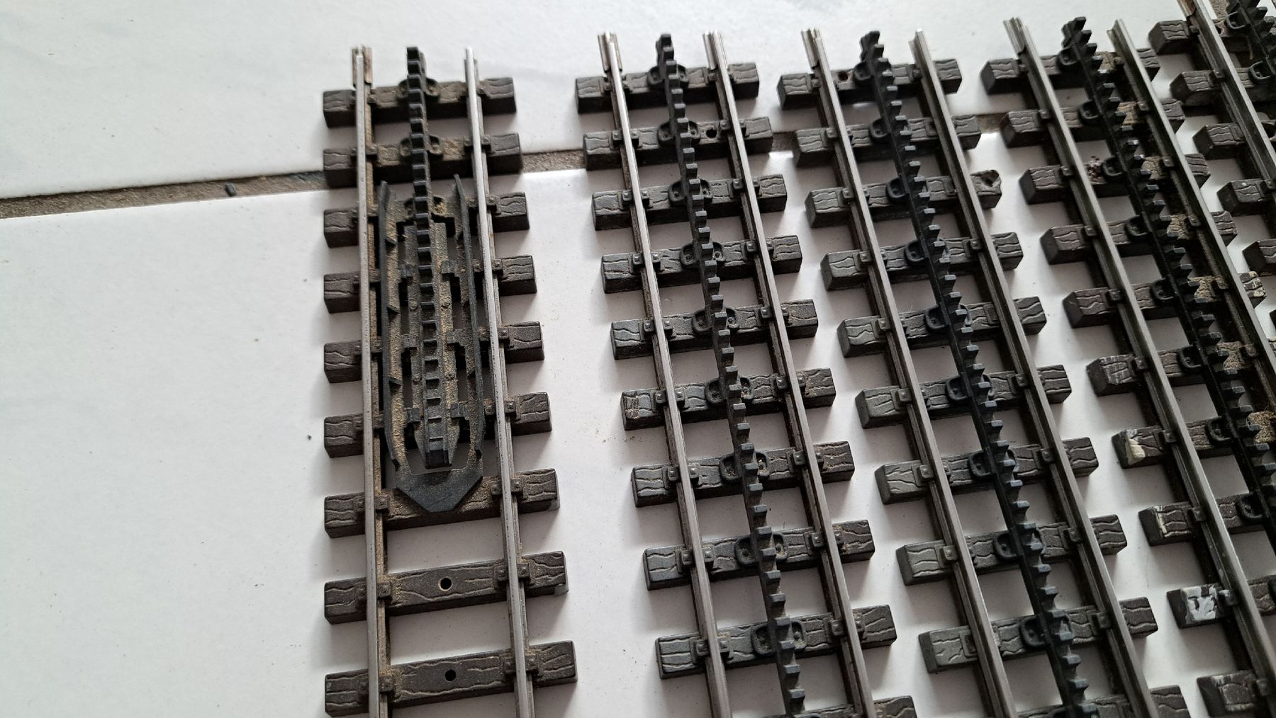 Roco Eisenbahn Schienen Alpin Line Zahnradbahn Spur 0m (Gebraucht) in ...