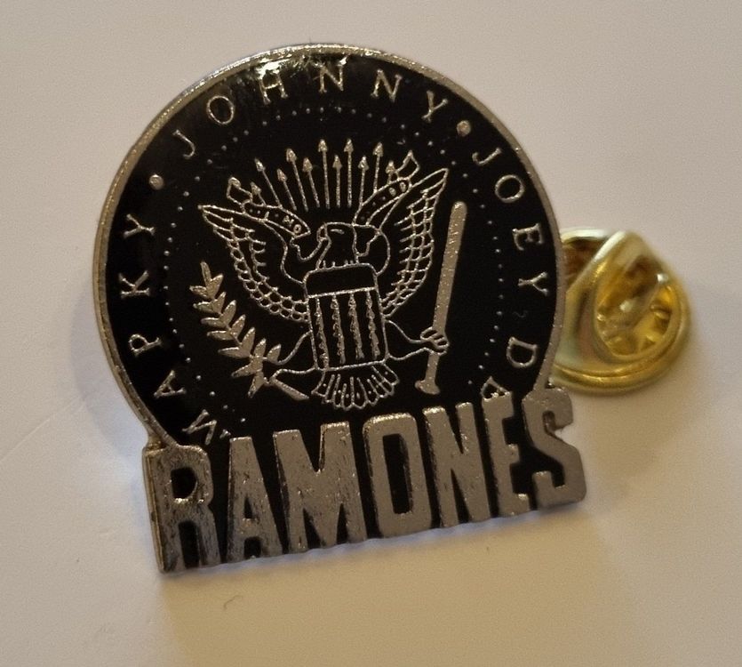 Pin Ramones | Kaufen auf Ricardo