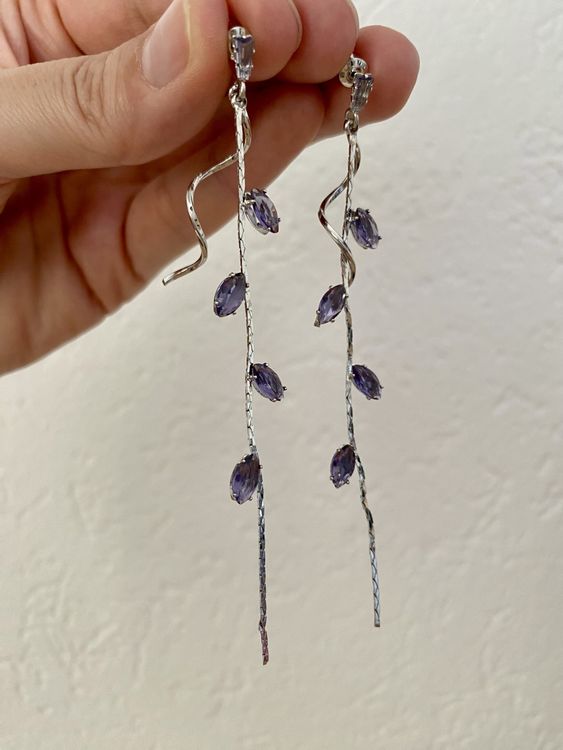 Boucles d'oreilles pendantes ´feuilles’, neuves. (Neu und ...