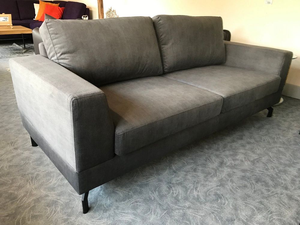 2.5er Sofa HISEL Microfaser grau 202 cm (Neu (gemäss Beschreibung)) in ...
