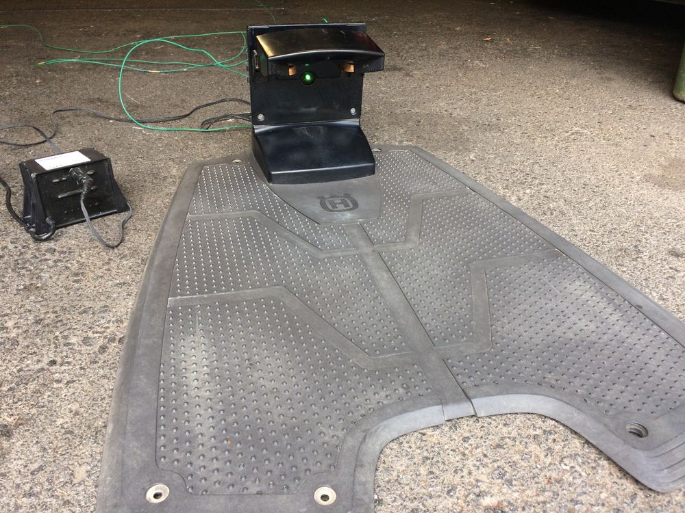 Husqvarna automower 230 ACX 2 stations de charge | Kaufen auf Ricardo