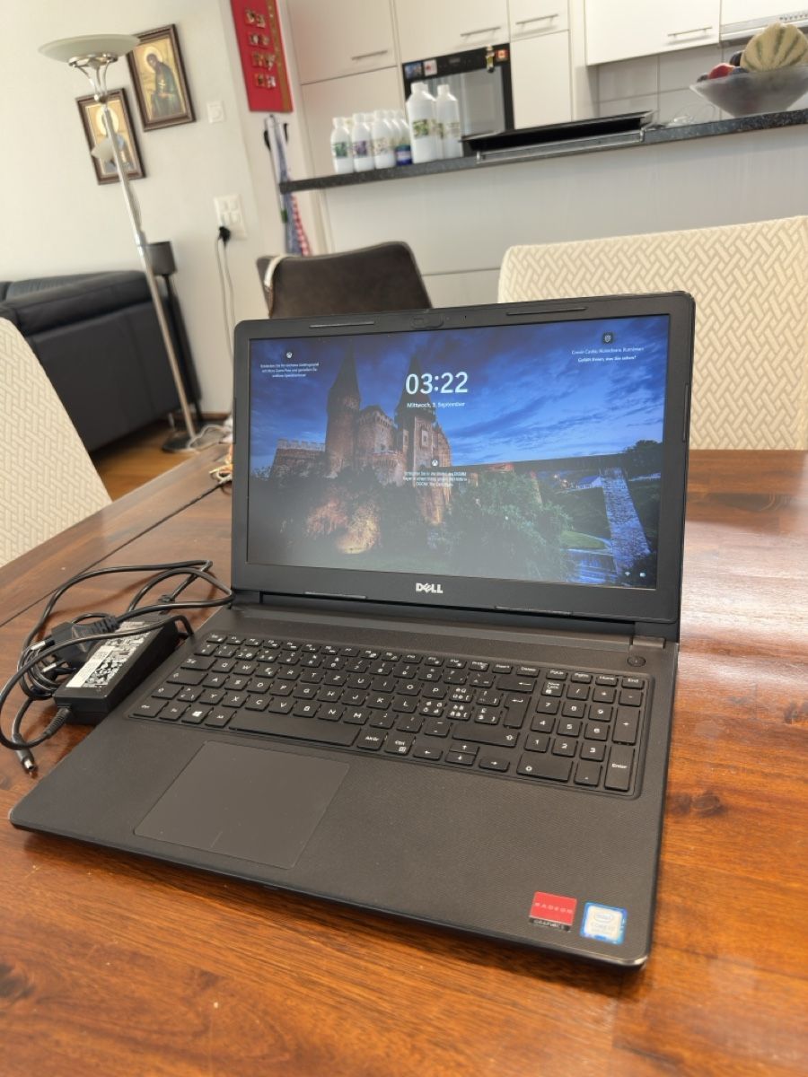 Dell i7-8550U/Radeon 520/8GB/256GB BAT: 4H+ Top Zustand (Neu (gemäss Beschreibung)) in ...