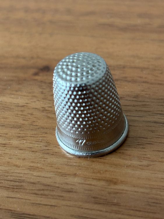antiker Fingerhut, echt silber (Gebraucht) in Laax GR 2 für CHF 16 ...