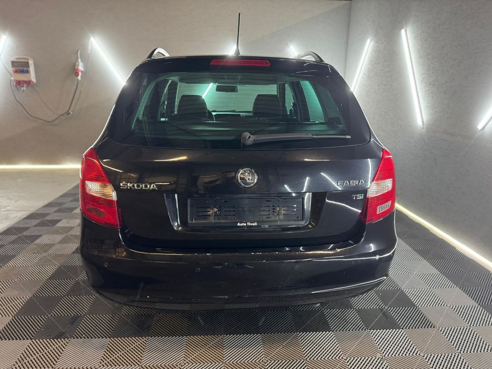 Schne Skoda Fabia 1 2 Tsi Ebenbild