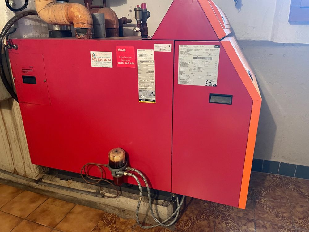 Heizkessel HOVAL Mini 3 25 KW inkl. Oelbrenner Top Zustand (Gebraucht ...