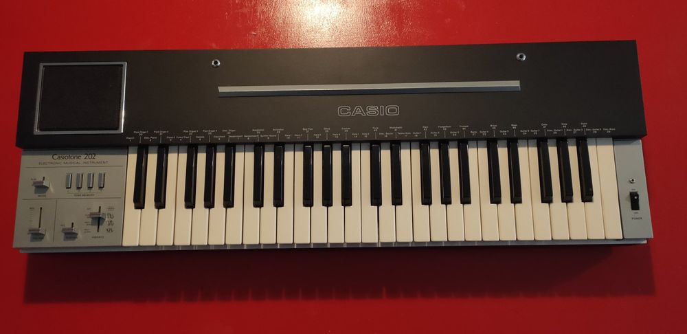 Synthétiseur Casio Casiotone 202 vintage (Gebraucht) in Biel/Bienne für CHF 70 – nur Abholung ...