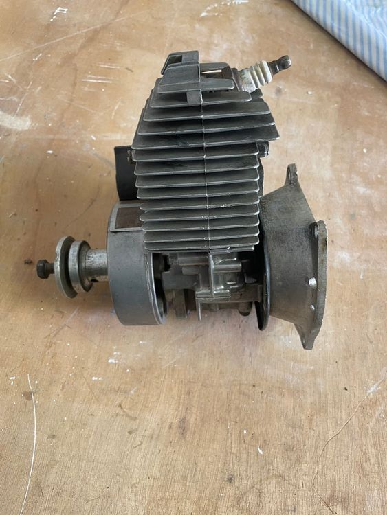 moteur quadra 35ccm pour pièces (Defekt) in La Croix (Lutry) für CHF 30 ...