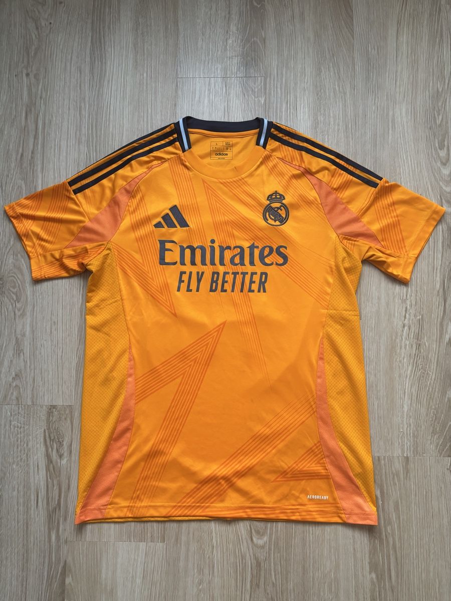 Real Madrid Trikot Rüdiger 22, Orange, Grösse L (Gebraucht) in Tübach ...