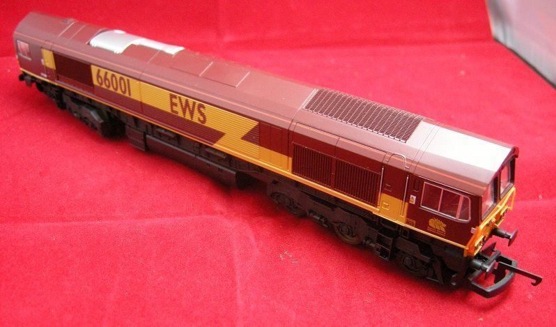 Locomotive diesel Class 66 - EWS 66001 (Gebraucht) in Le Landeron für ...