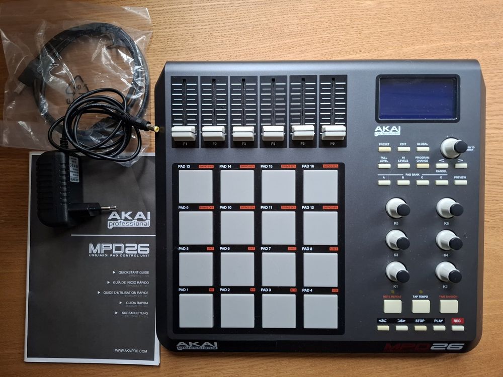 AKAI MPD26 - Drumpad Controller USB/MIDI (Gebraucht) in Allschwil für ...