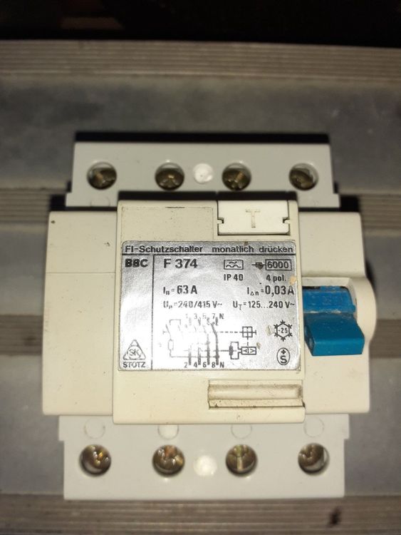 FI Schutzschalter BBC F374 63A/0,03A (Gebraucht) in Zihlschlacht für ...